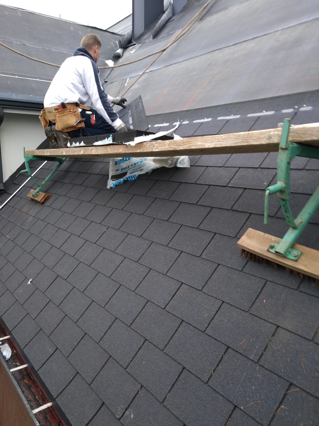 Bardeau bitumé - Couverture Zinguerie